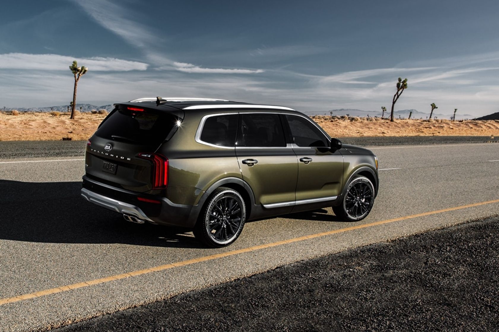 6 Best SUVs for Road Trips | Capital One Auto Navigator