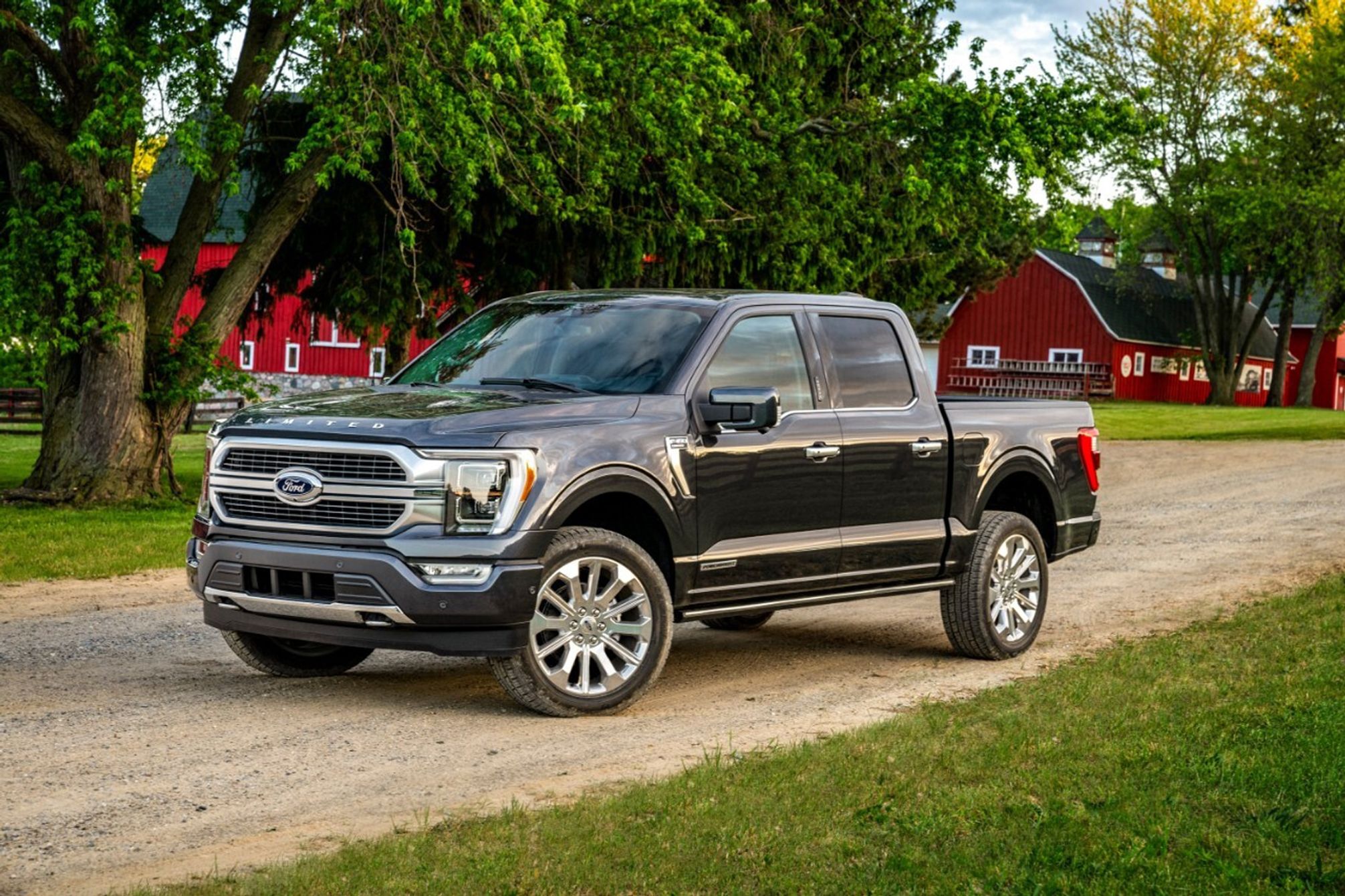5 Trucks with Trailer Backup Assist Under $40,000 | Capital One Auto ...