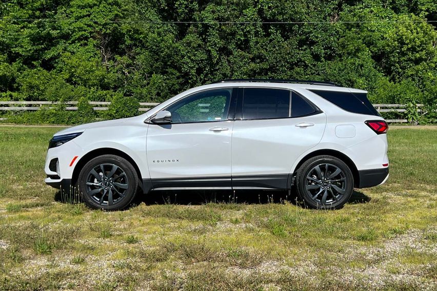 2022 Chevrolet Equinox Review: An Inoffensive Appliance | Capital One ...