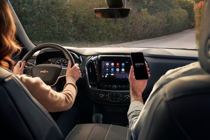 Compared: 2023 Chevrolet Traverse vs. 2023 Jeep Grand Cherokee ...