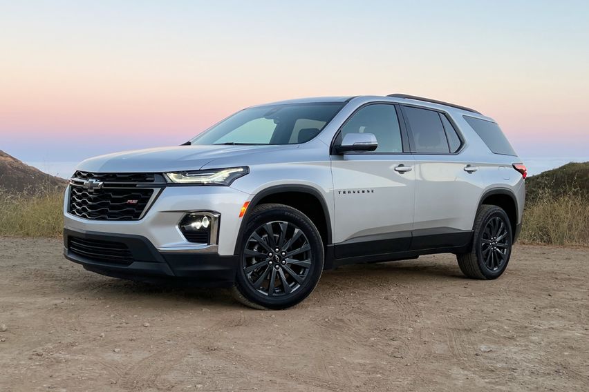 2022 Chevrolet Traverse Review and Test Drive | Capital One Auto Navigator