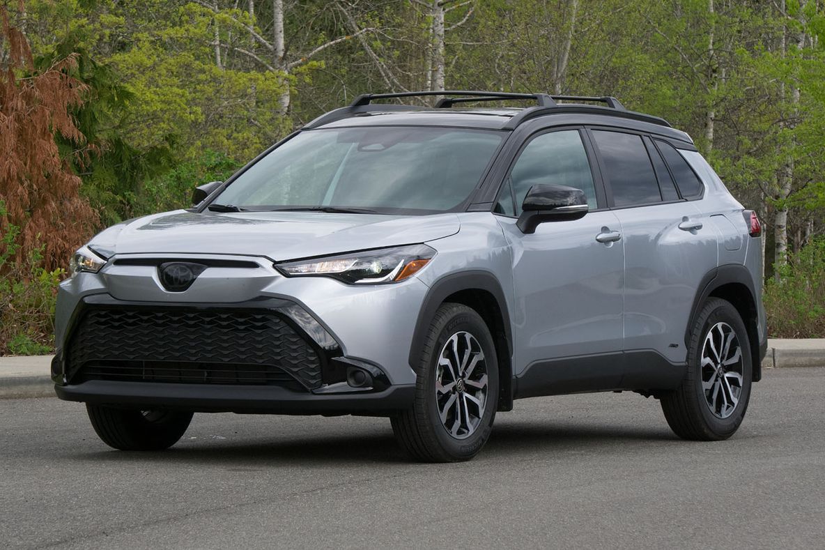2023 Toyota Corolla Cross Hybrid Review and Test Drive | Capital One ...