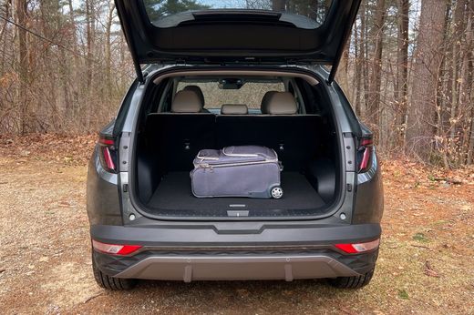 2023 Hyundai Tucson Plug-in Hybrid Review and Test Drive | Capital One ...