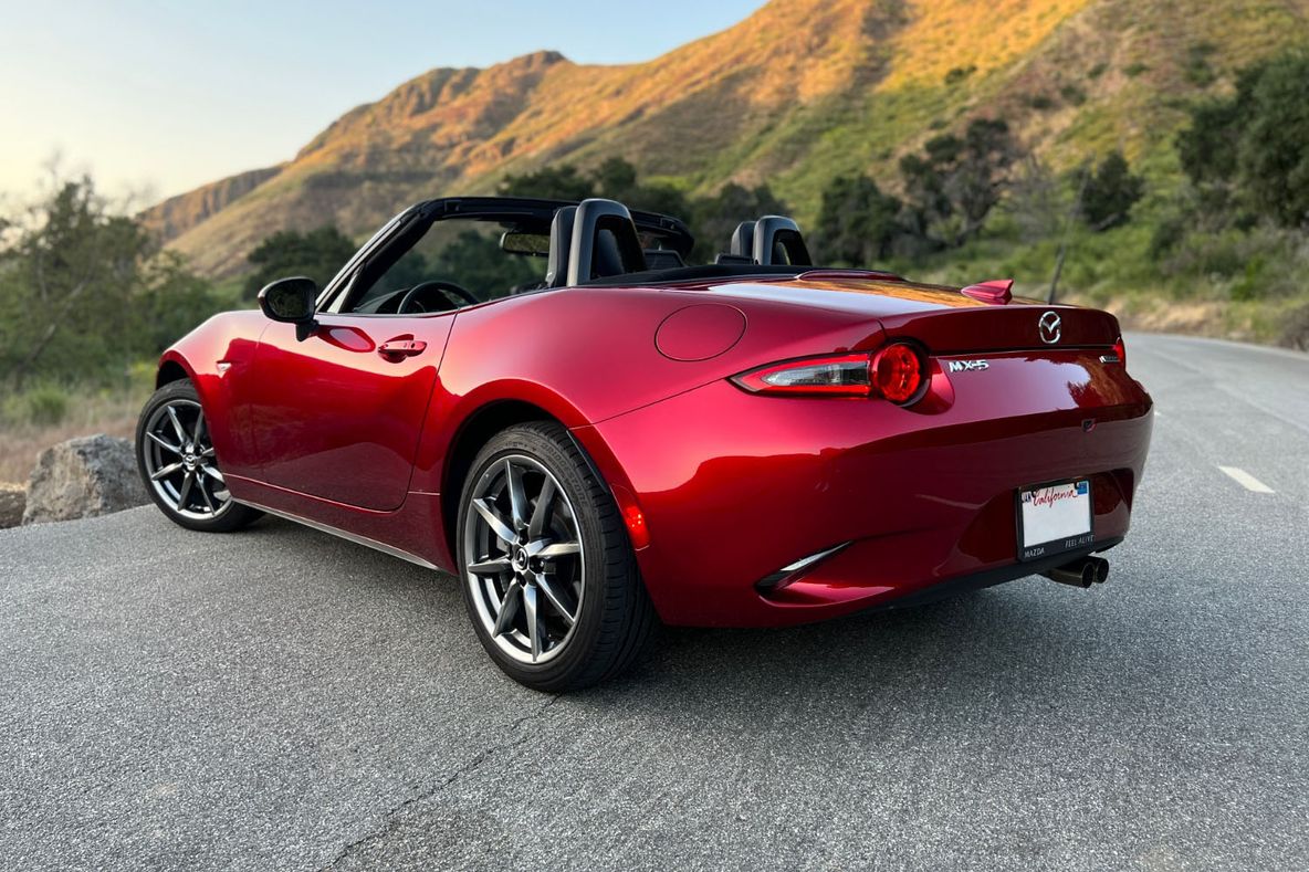 2023 Mazda MX-5 Miata Review and Test Drive | Capital One Auto Navigator