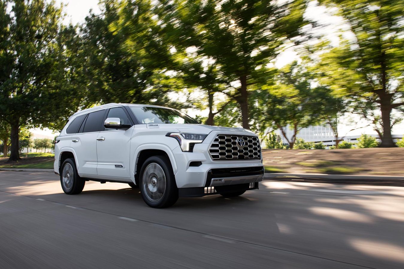 Compared: 2023 Chevrolet Tahoe vs. 2023 Toyota Sequoia | Capital One ...