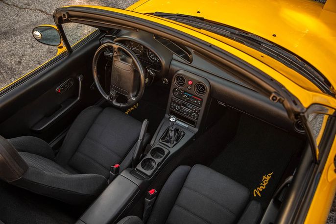 What You Should Know Before Buying a Used Convertible | Capital One ...