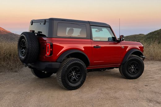 2023 Ford Bronco Review and Test Drive | Capital One Auto Navigator