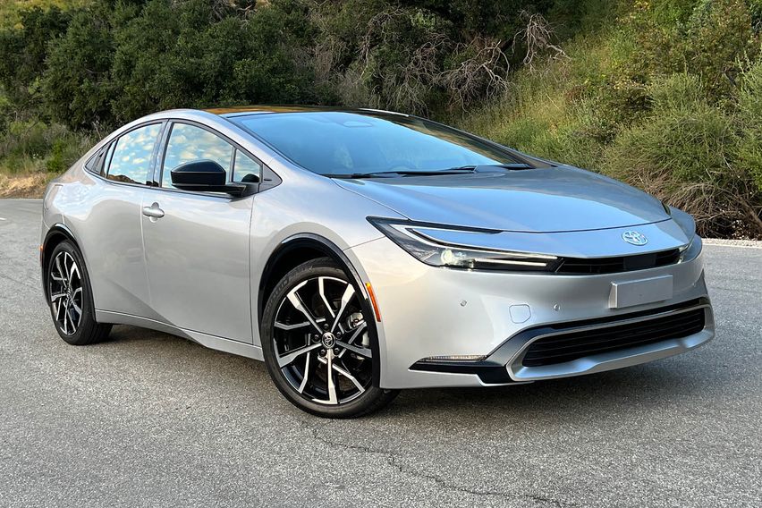 2023 Toyota Prius Prime Review and Test Drive | Capital One Auto Navigator