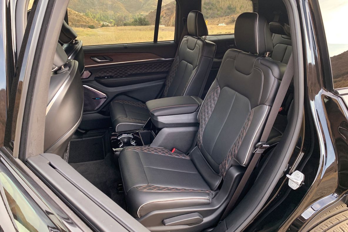 2023 Jeep Grand Cherokee L Review and Test Drive | Capital One Auto ...