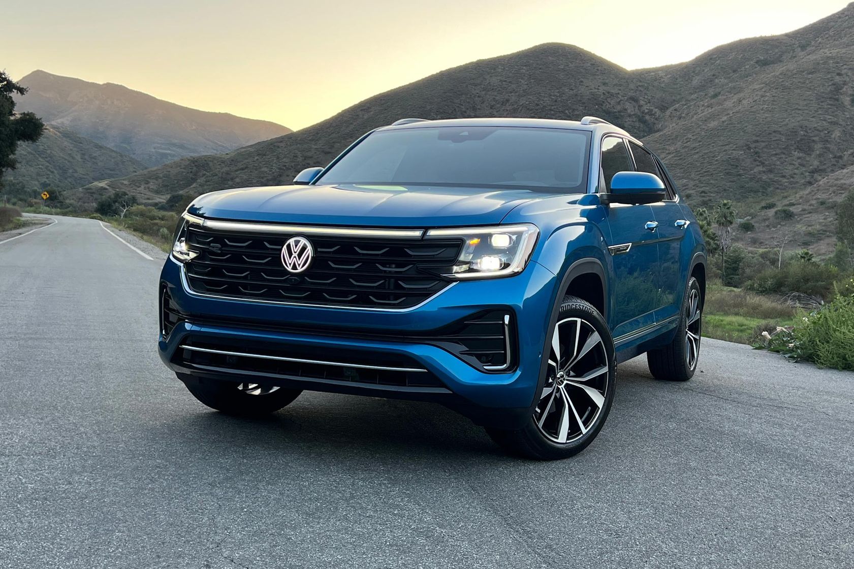 2024 Volkswagen Atlas Cross Sport Review and Test Drive | Capital One ...