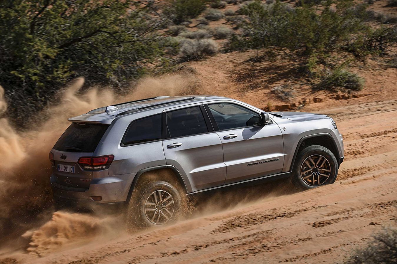 What Is a Jeep Trailhawk? | Capital One Auto Navigator