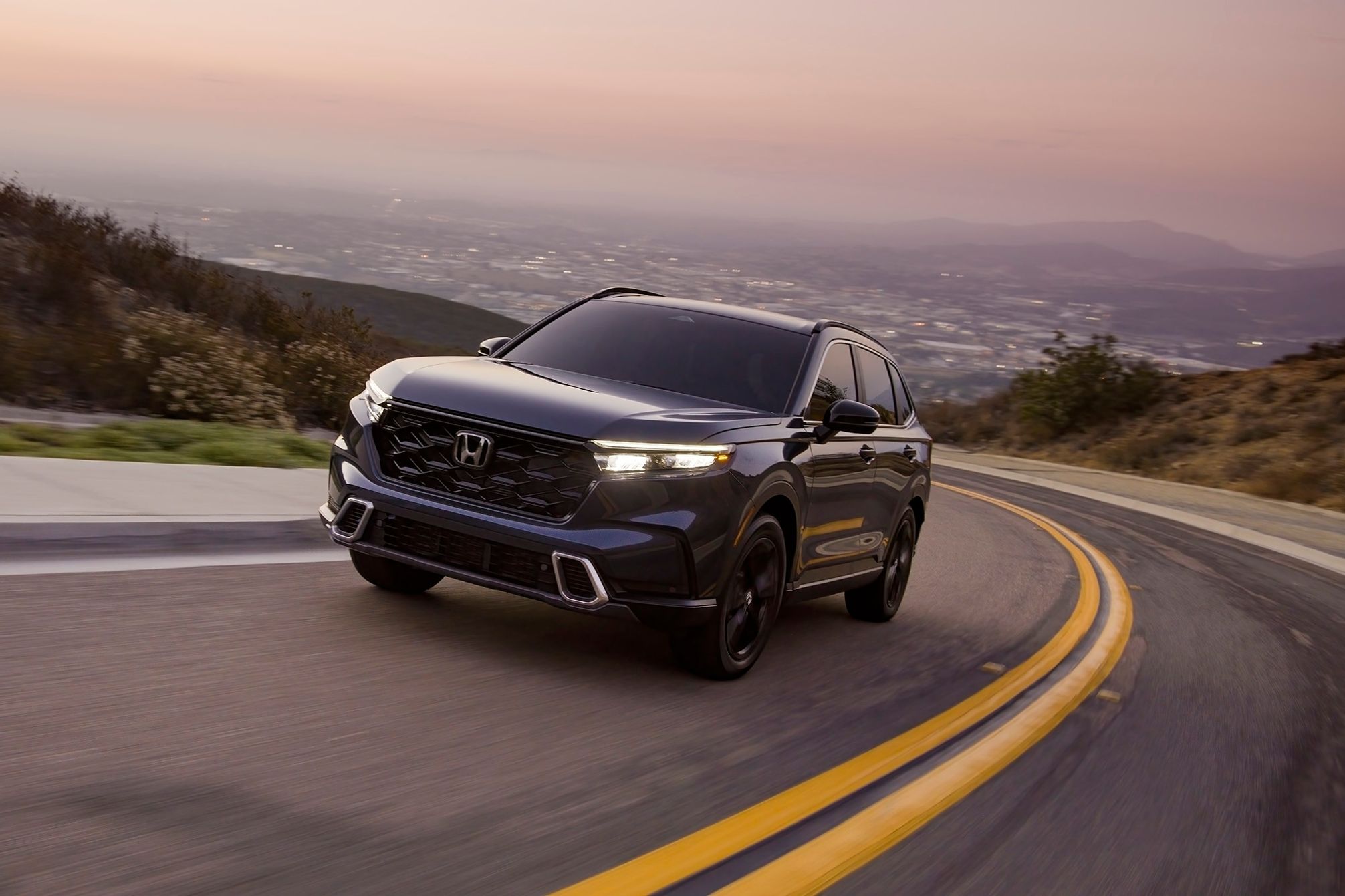 10 SUVs With the Best MPG for 2023 | Capital One Auto Navigator