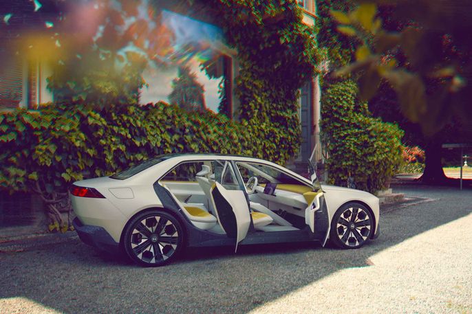 Everything You Need to Know About BMW's New Class EVs | Capital One ...