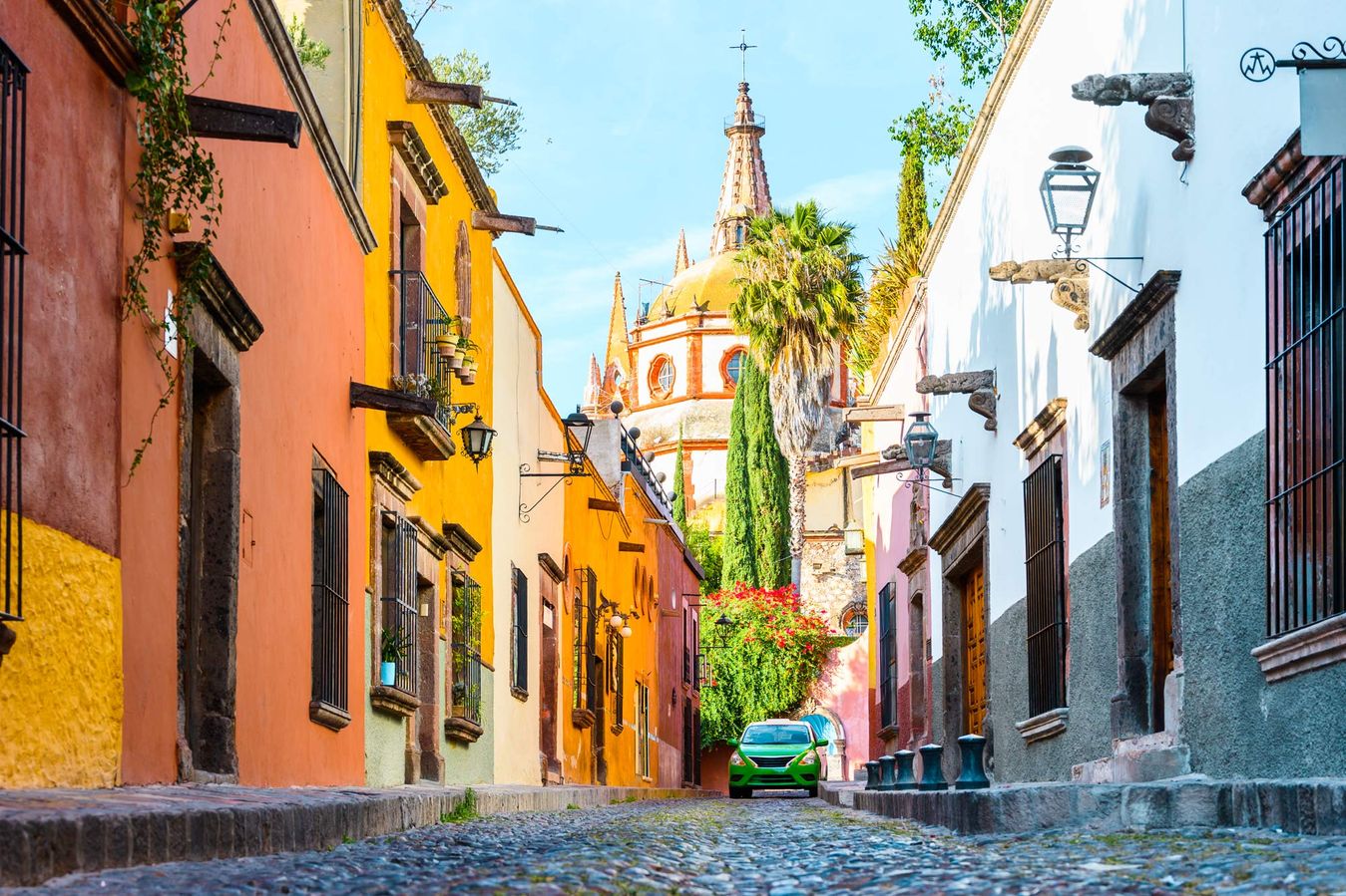 Driving Into Mexico: What You Need to Know | Capital One Auto Navigator