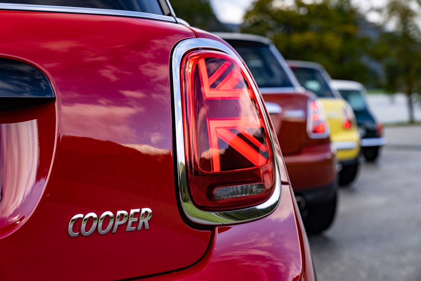 Why Taillights Are Red and Other Vehicle Light Color Choices Explained ...