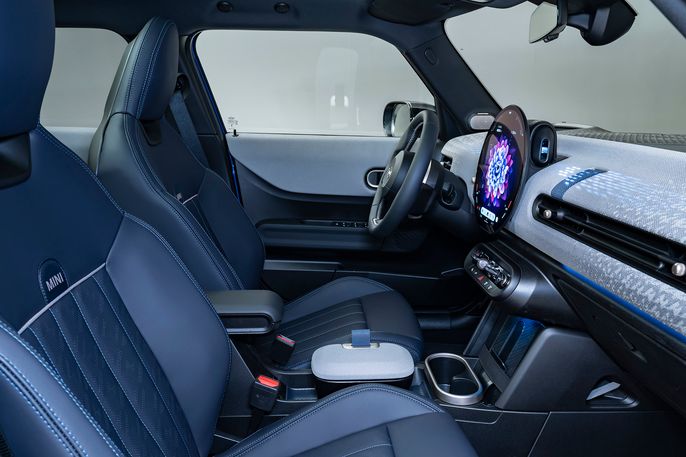 2025 Mini Cooper 4-Door First Look | Capital One Auto Navigator