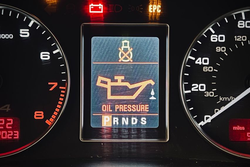 What the Low Oil Pressure Light Indicates | Capital One Auto Navigator