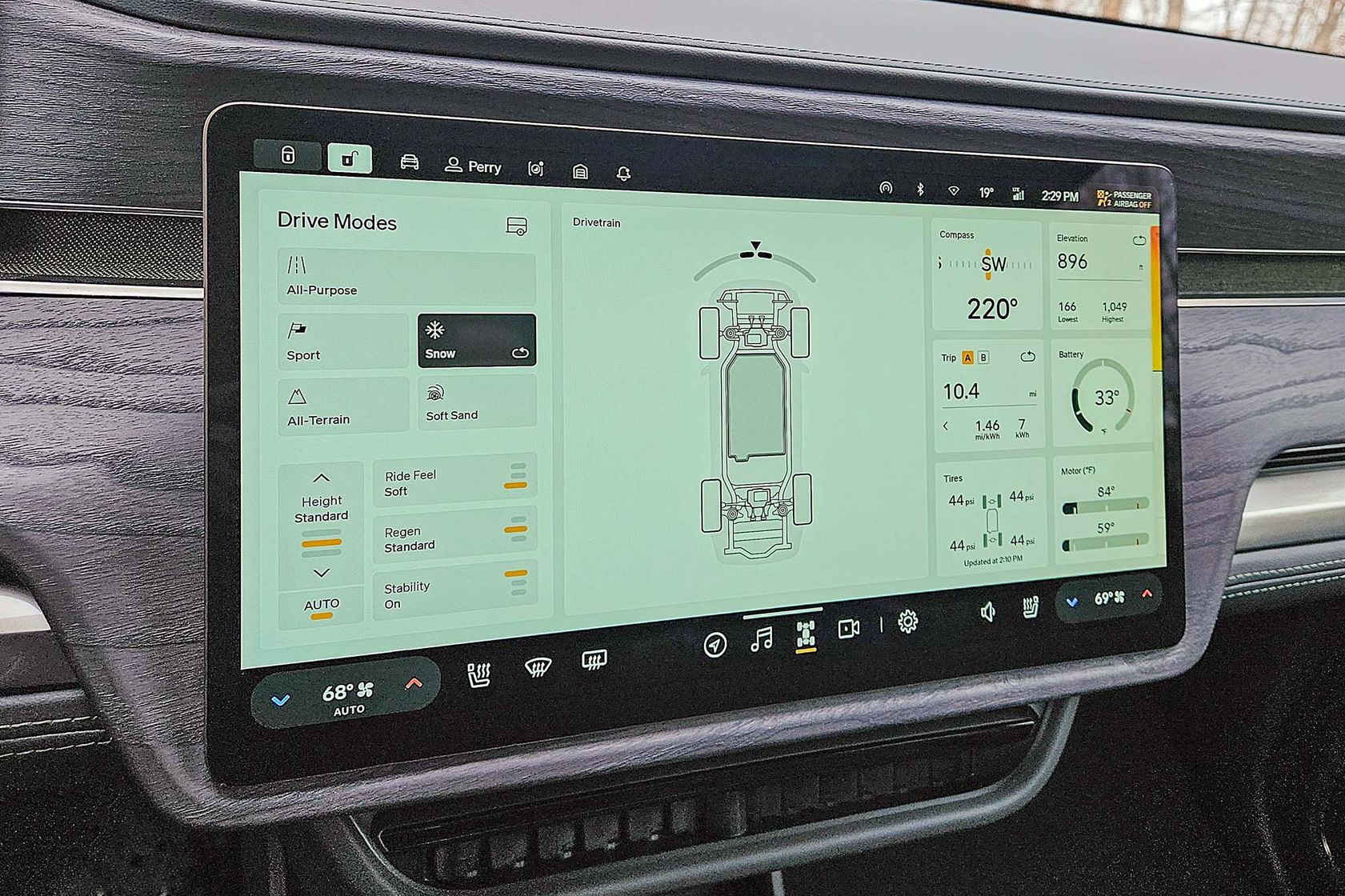2025 Rivian R1T Review and Test Drive | Capital One Auto Navigator