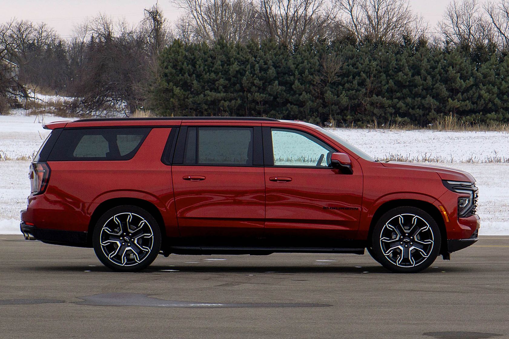 2025 Chevrolet Suburban Reviews, Price, MPG and More | Capital One Auto ...