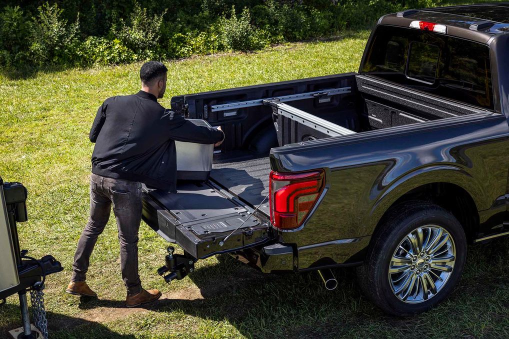 What to Know About the Ford F-150's Pro Access Tailgate | Capital One ...