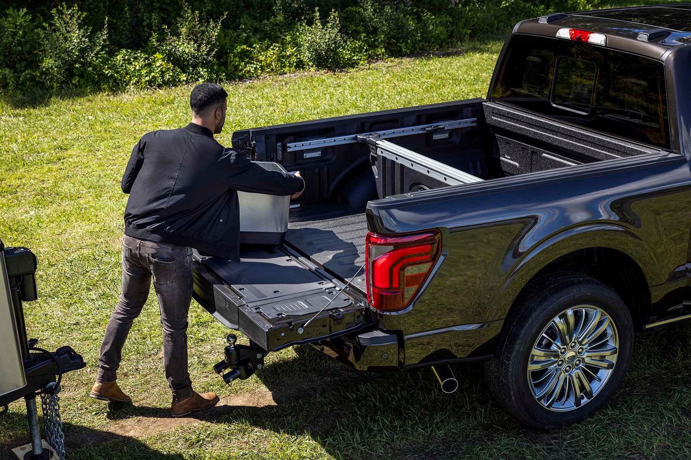 What to Know About the Ford F-150's Pro Access Tailgate | Capital One ...