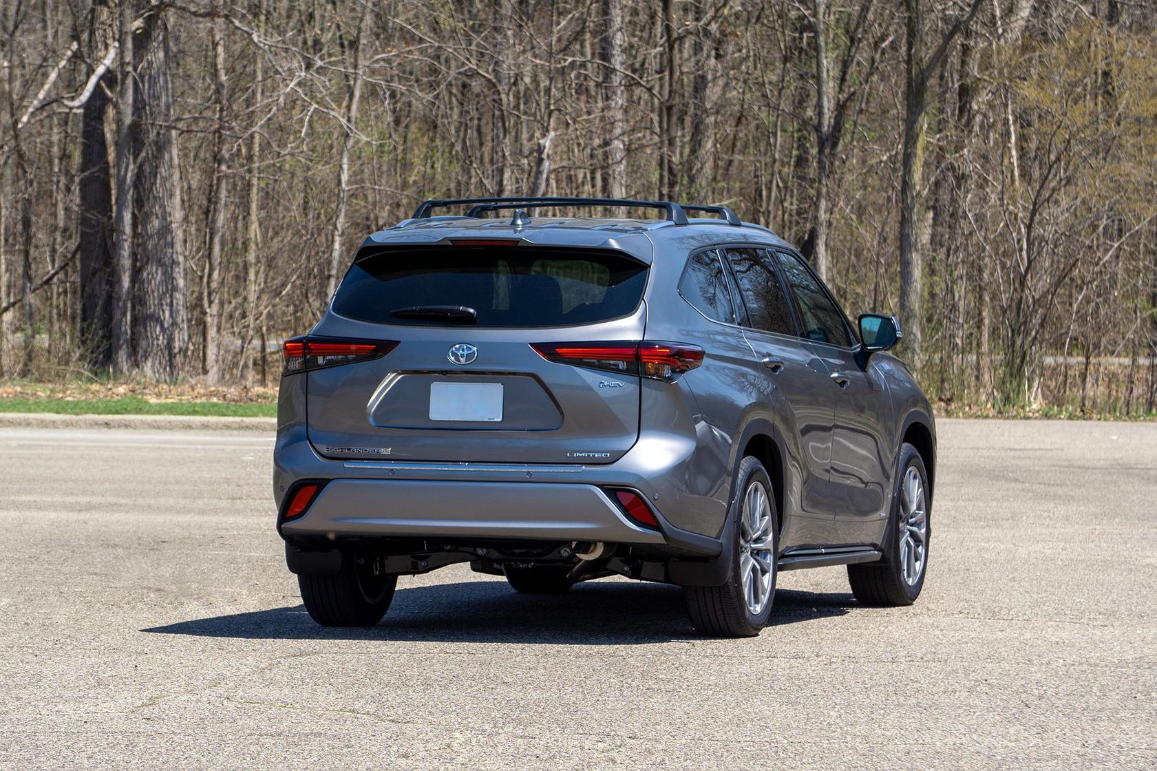 2025 Toyota Highlander Hybrid Review and Test Drive | Capital One Auto ...