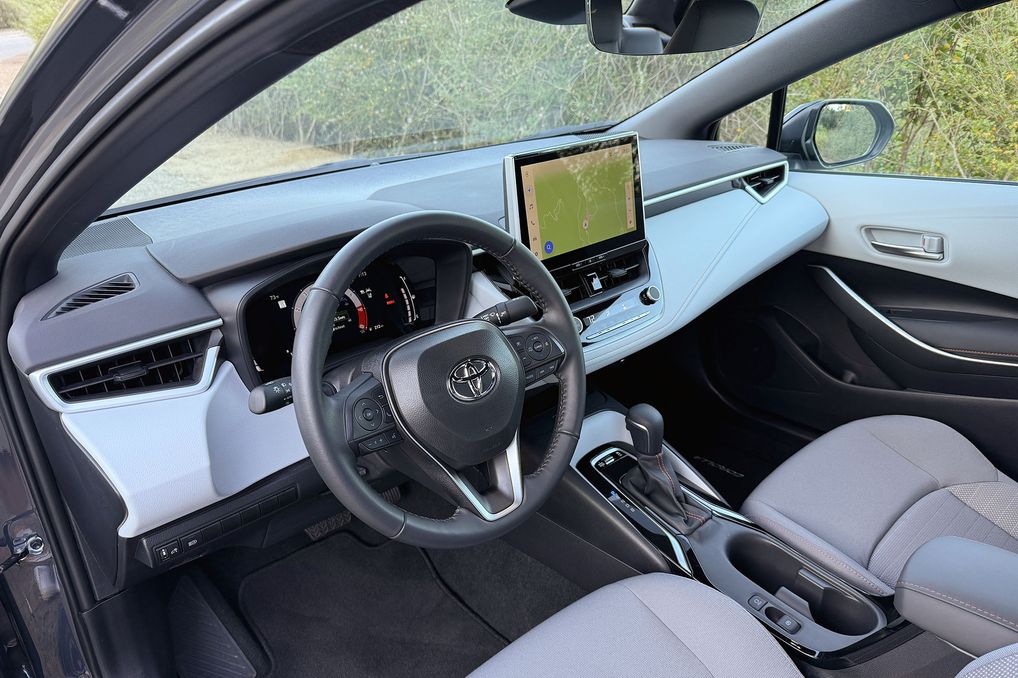 2025 Toyota Corolla Review | Capital One Auto Navigator