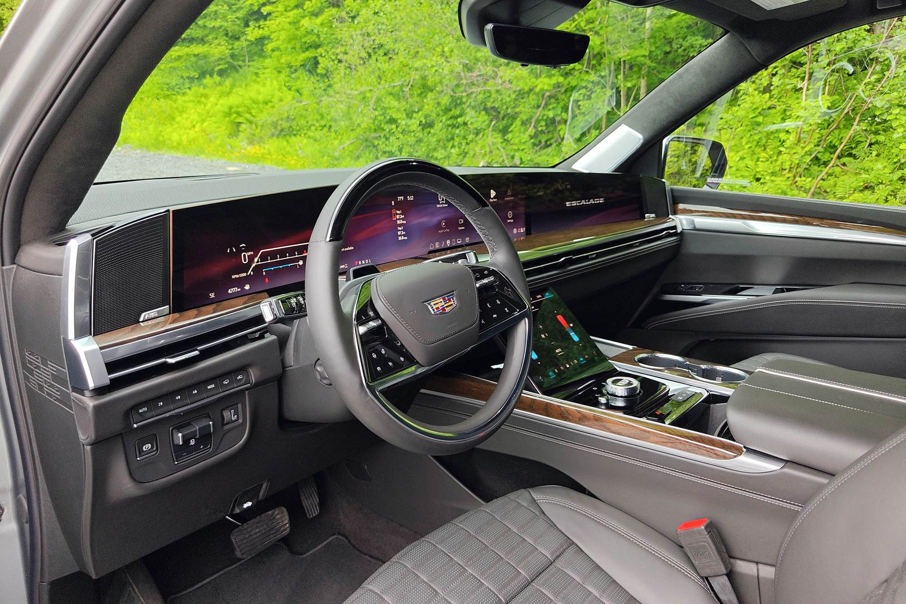 2025 Cadillac Escalade Review | Capital One Auto Navigator