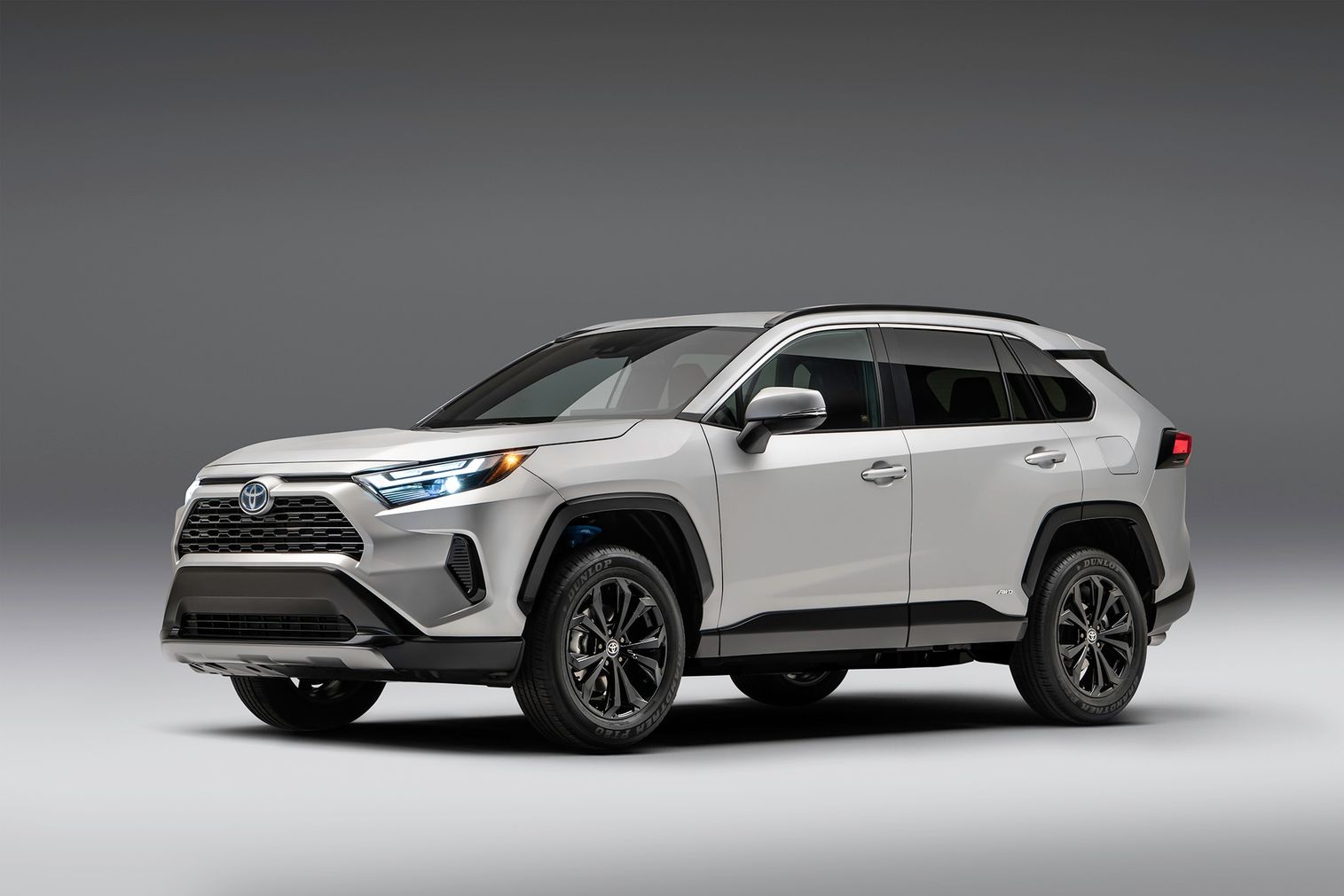 Toyota RAV4 Trim Levels: What You Get With Each Trim | Capital One Auto ...