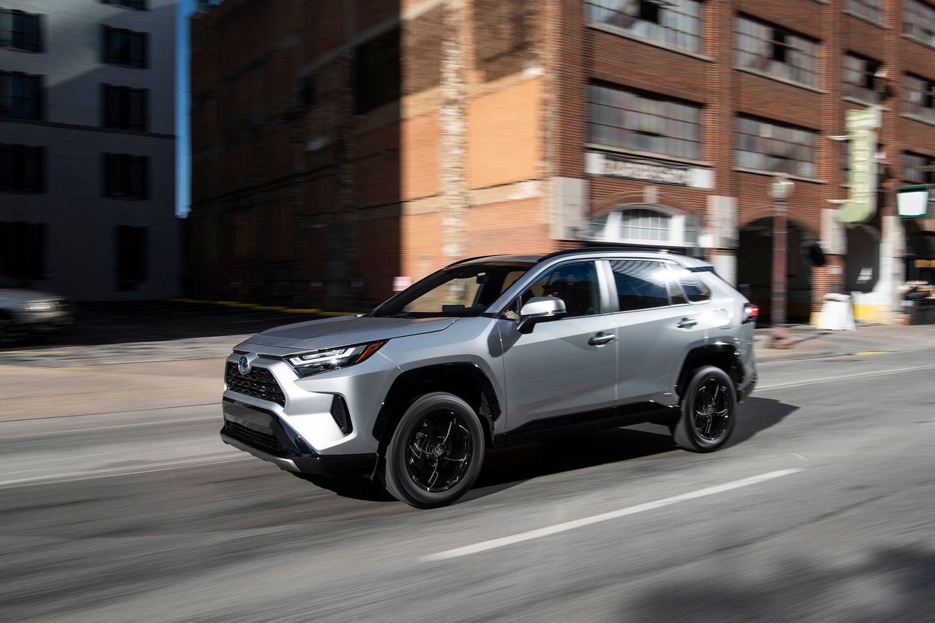Toyota RAV4 Trim Levels: What You Get With Each Trim | Capital One Auto ...