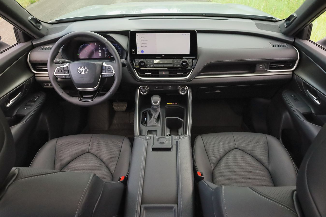 2025 Toyota Grand Highlander Review | Capital One Auto Navigator