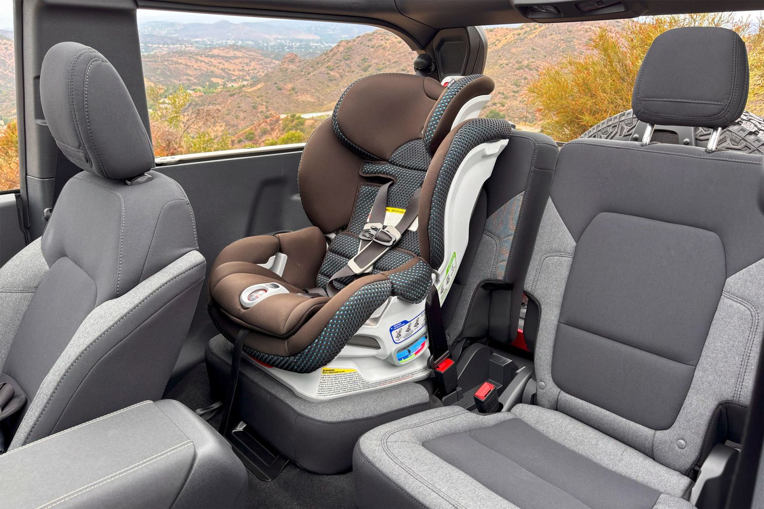 2025 Ford Bronco 2-Door Review | Capital One Auto Navigator
