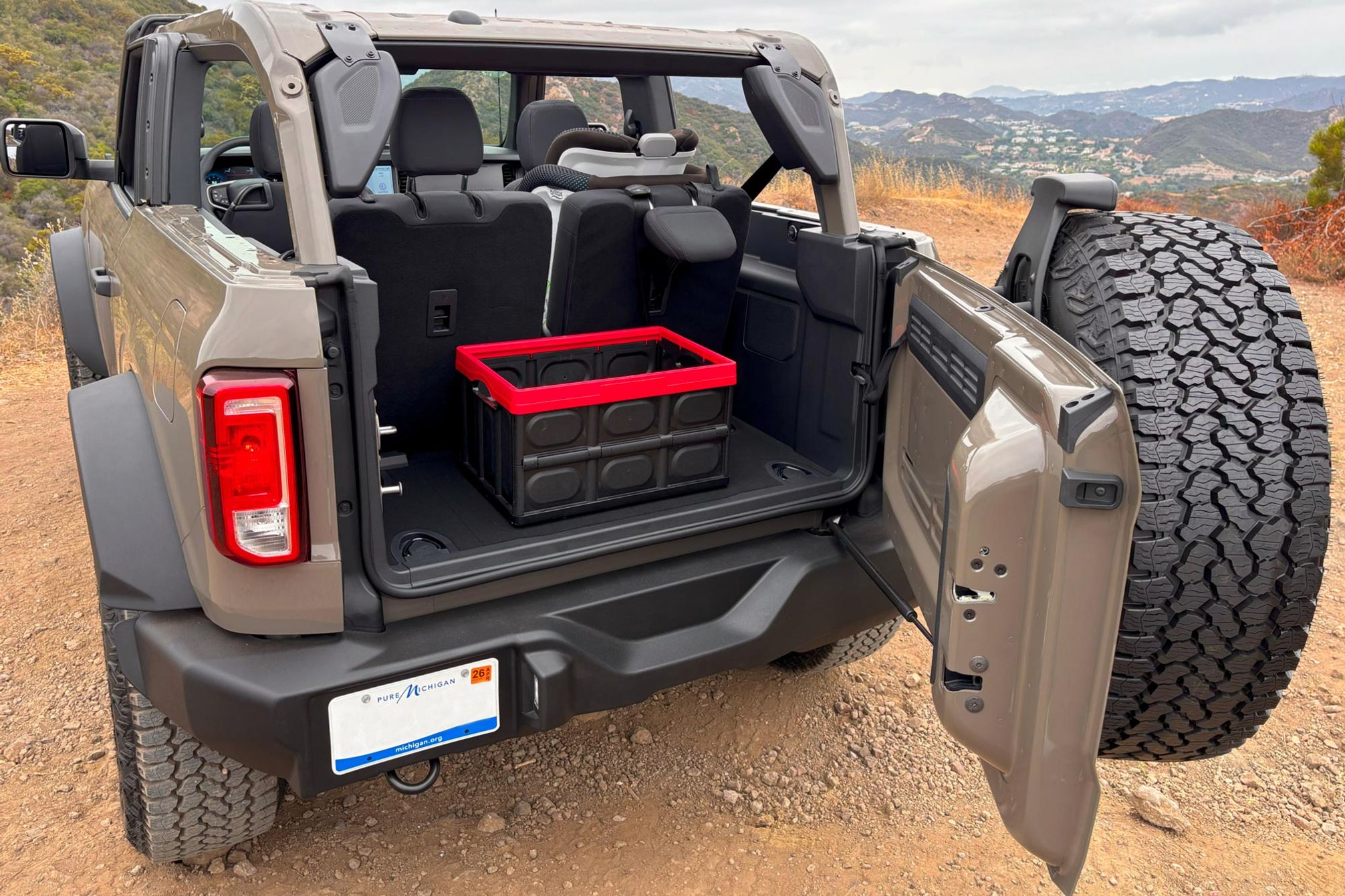 2025 Ford Bronco 2-Door Review | Capital One Auto Navigator