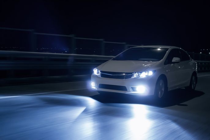 Car Features That Help You Drive in the Dark | Capital One Auto Navigator