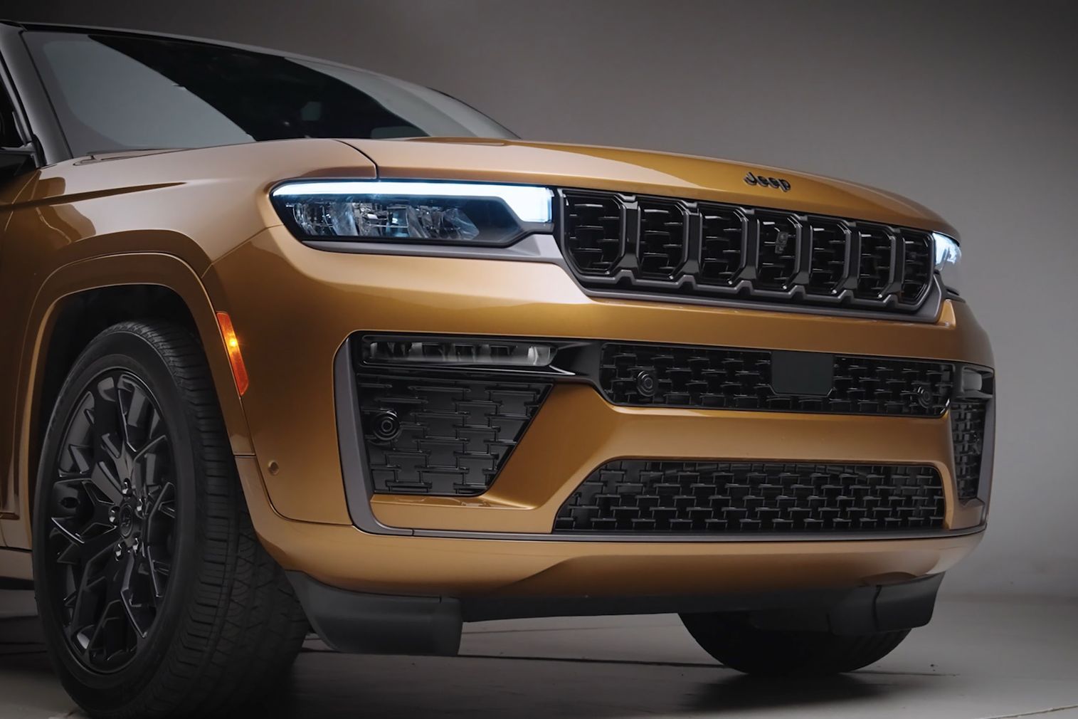2026 Jeep Grand Cherokee First Look | Capital One Auto Navigator