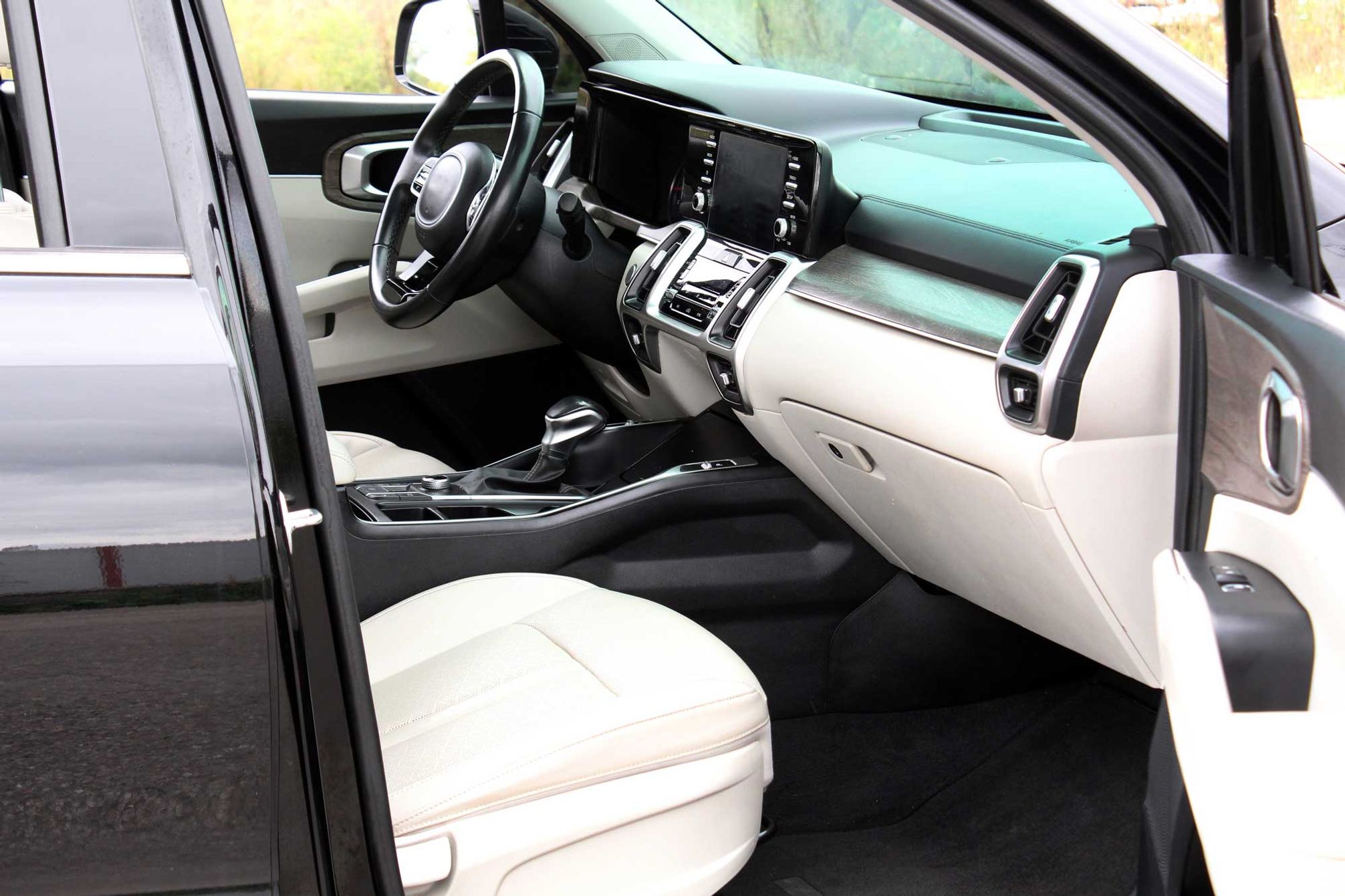5 Modern Car Features We're Thankful for This Year | Capital One Auto ...