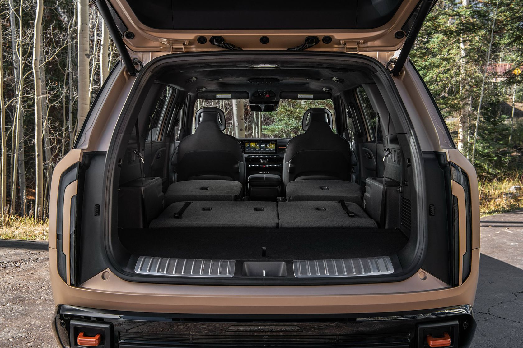 2027 Kia Telluride Photos, Specs, and Tech | Capital One Auto Navigator