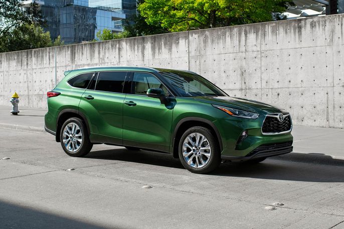 Compared: 2026 Ford Explorer vs. 2026 Toyota Highlander | Capital One ...