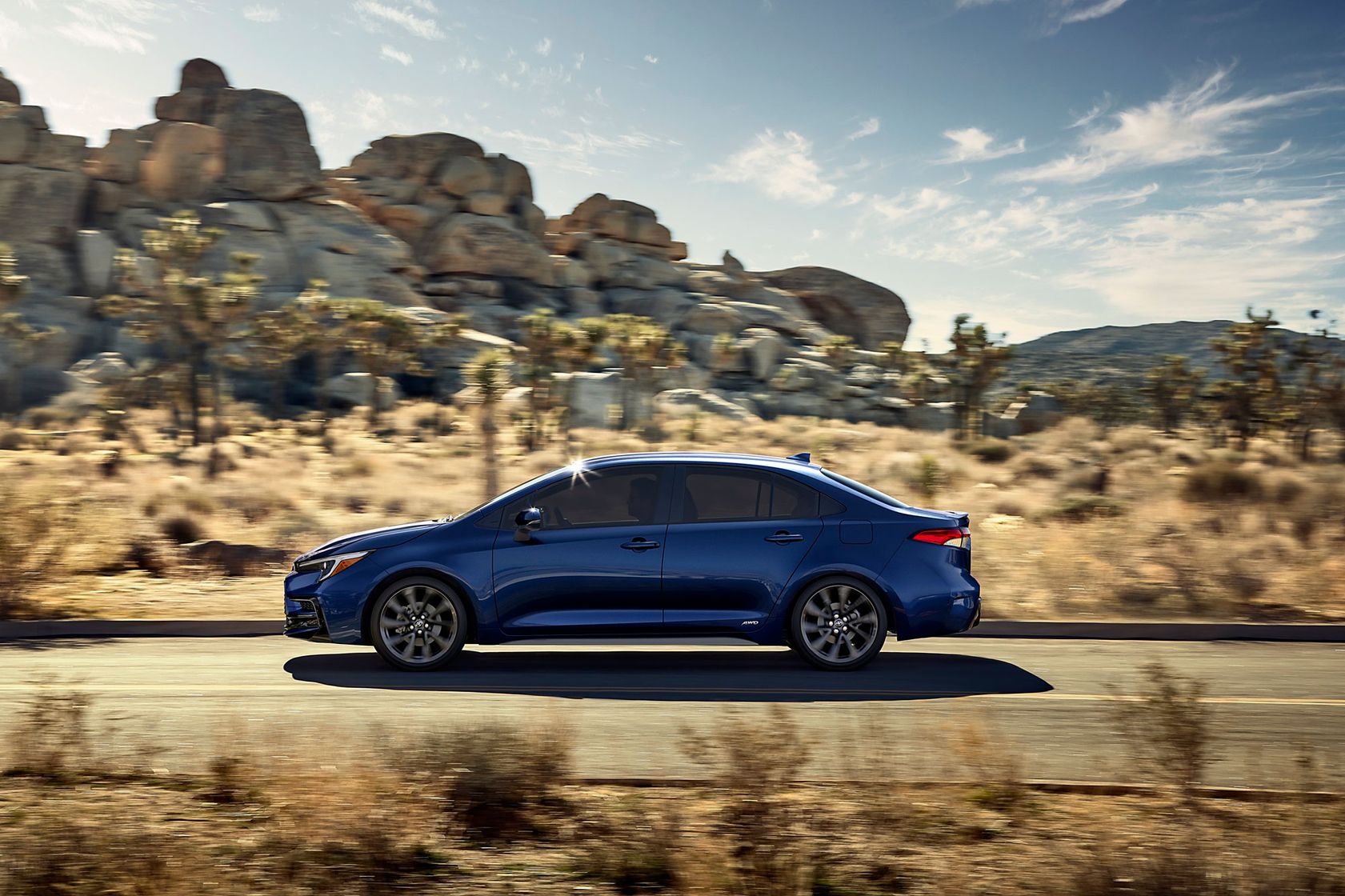 6 Hybrids with the Best EPA Gas Mileage for 2026 | Capital One Auto ...