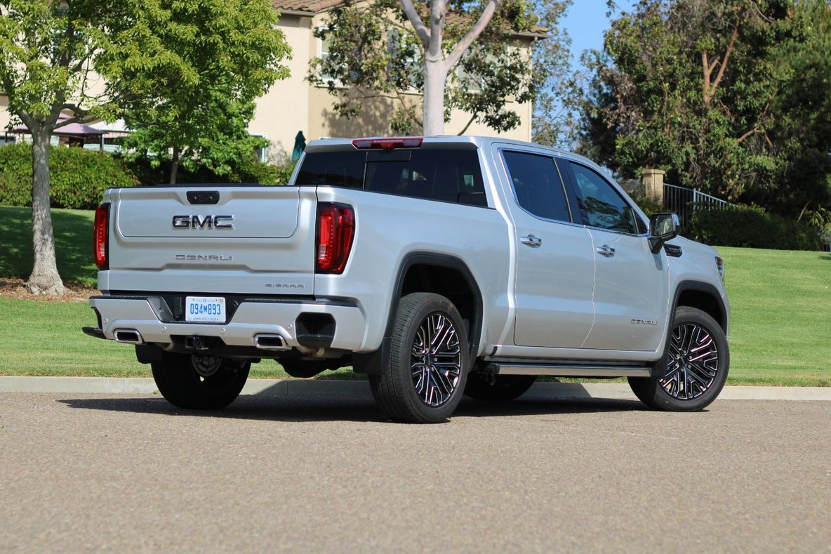 2022 GMC Sierra 1500: When Change is a Good Thing | Capital One Auto ...