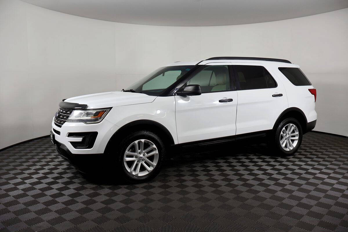 Used 2016 Ford Explorer Base For Sale in Lynnwood, WA | Capital One ...