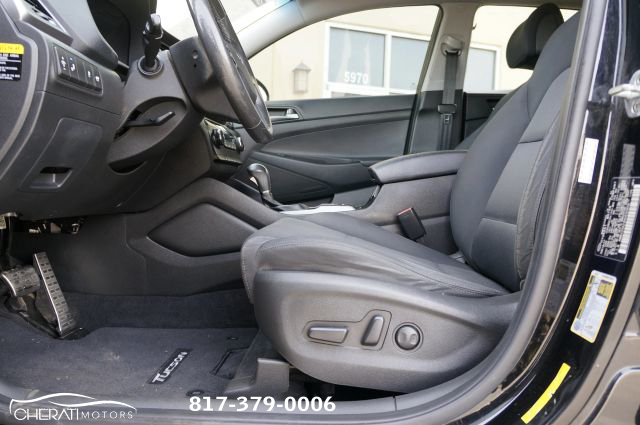 Used 2017 Hyundai Tucson Night For Sale in Fort Worth, TX | Capital One ...