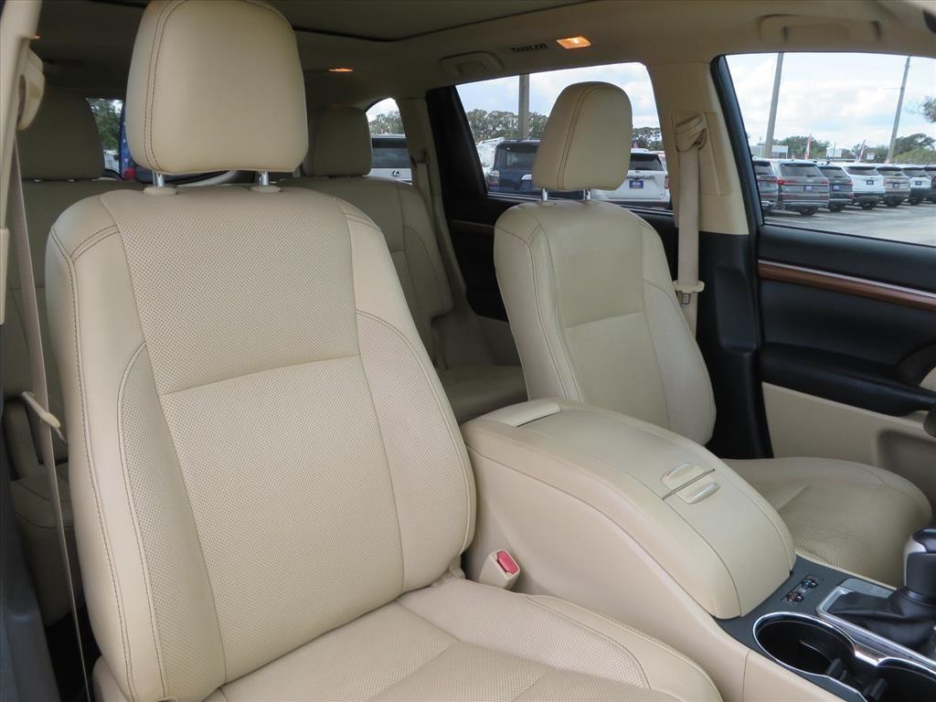 Used 2017 Toyota Highlander Limited For Sale in Cocoa, FL | Capital One ...