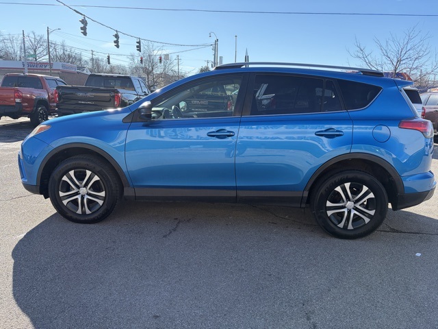 Used 2018 Toyota RAV4 LE For Sale in Lexington, KY | Capital One Auto ...