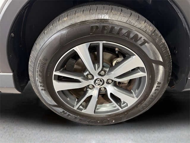 Used 2018 Toyota RAV4 XLE For Sale in Duluth, GA | Capital One Auto ...