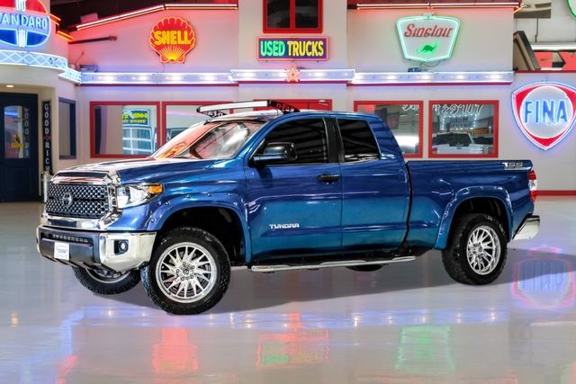 Used 2018 Toyota Tundra SR5 For Sale in Addison, TX | Capital One Auto ...