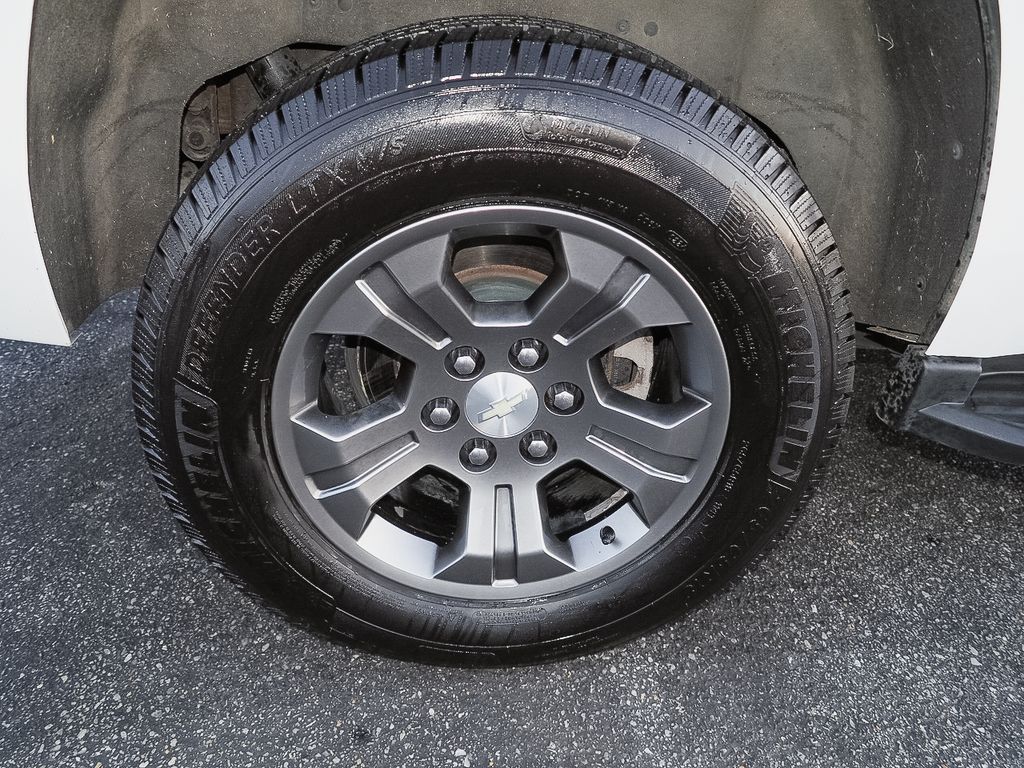 Used 2019 Chevrolet Tahoe LS For Sale in Wilmington, DE | Capital One ...