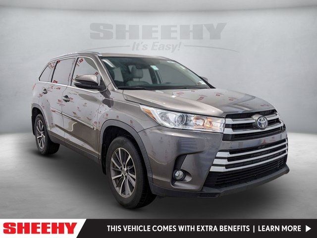 Used 2019 Toyota Highlander XLE For Sale in Washington, DC | Auto Navigator Used 2019 Toyota Highlander XLE For Sale in Washington, DC | Auto Navigator