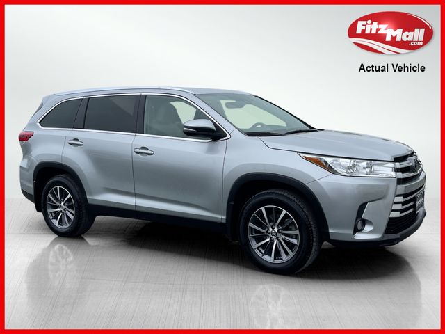 Used 2019 Toyota Highlander XLE For Sale in Washington, DC | Auto Navigator Used 2019 Toyota Highlander XLE For Sale in Washington, DC | Auto Navigator
