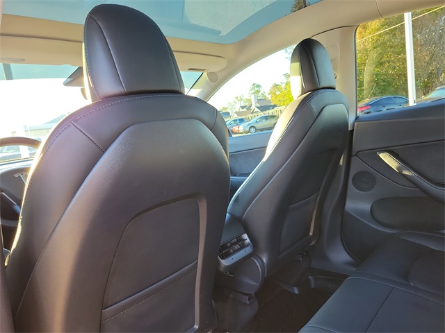 Used 2021 Tesla Model Y Standard Range For Sale in Houston, TX ...